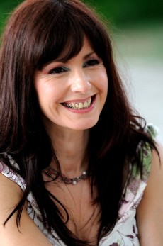 Christina Booth - Alchetron, The Free Social Encyclopedia